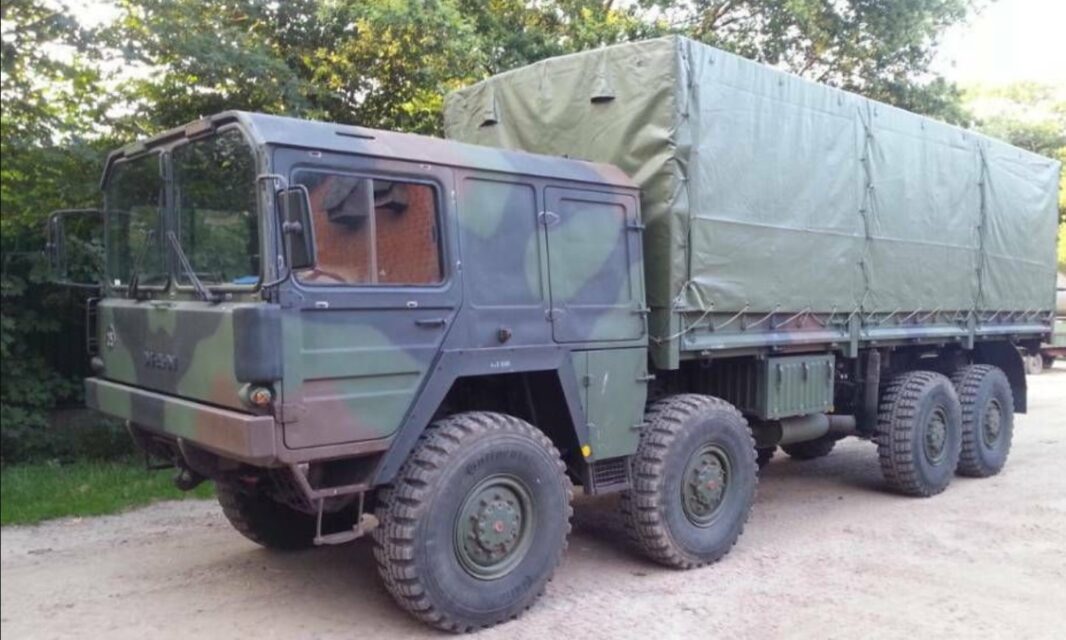 Man Kat 8x8 Camper Wohnmobil Roomtour